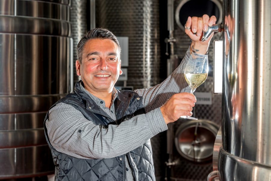 Simon says, Simon Roberts of Ridgeview England – The Real Review