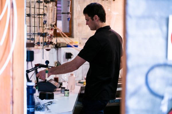 Sam Middleton in Lab – The Real Review